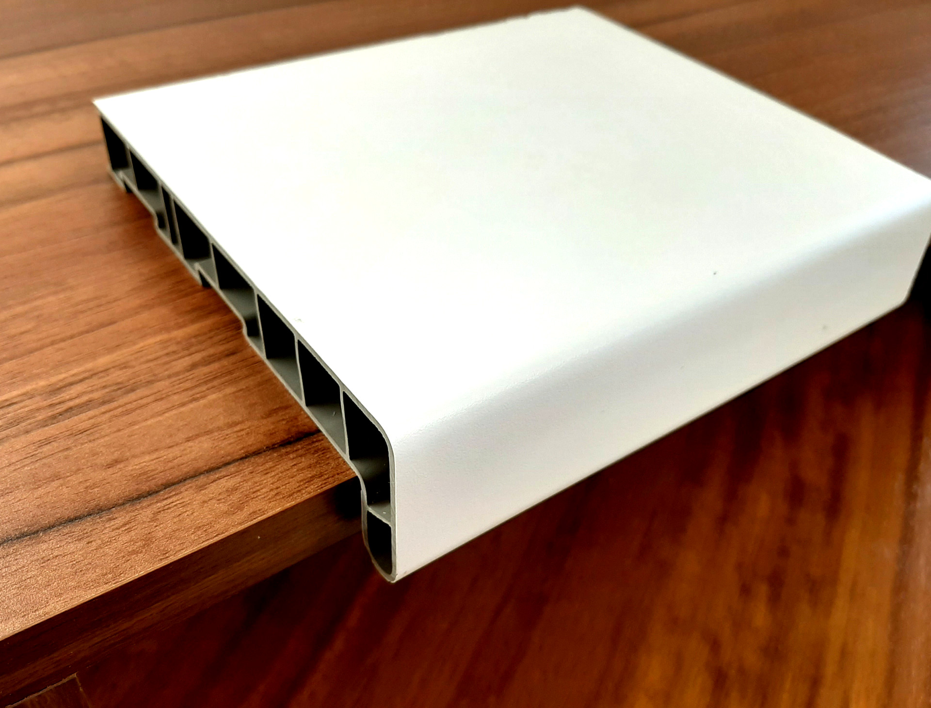 UNUTARNJA PVC PROZORSKA KLUPČICA BIJELA RAL 9016 - Jer kad trebate drvo ...