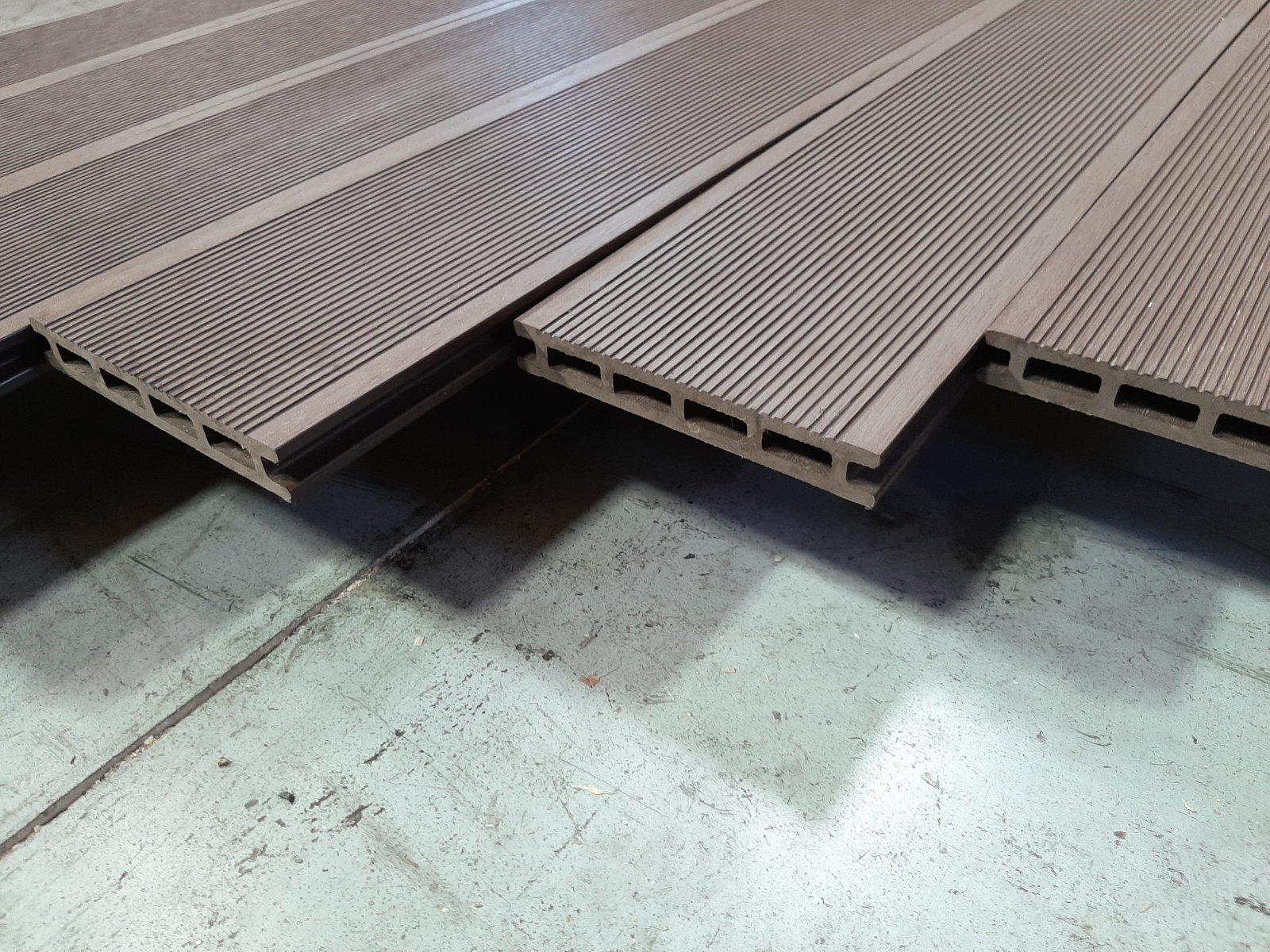 WPC pod za terasu - Jer kad trebate drvo, trebate nas - (OSB, LAMINATI ...